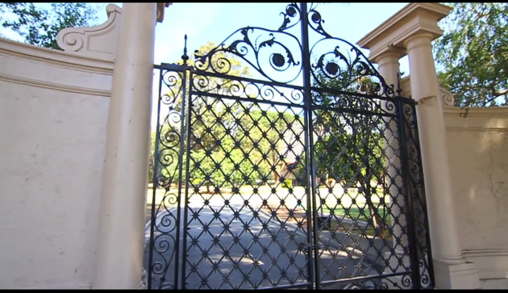 History – Villa del Sol d'Oro
